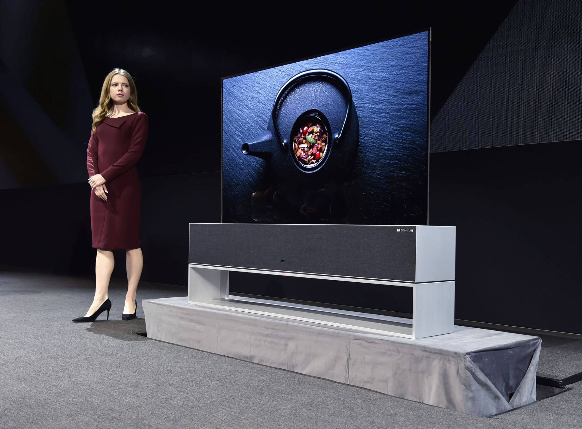 CES 2019 LG Lanza El Primer Televisor OLED Enrollable Gadgets