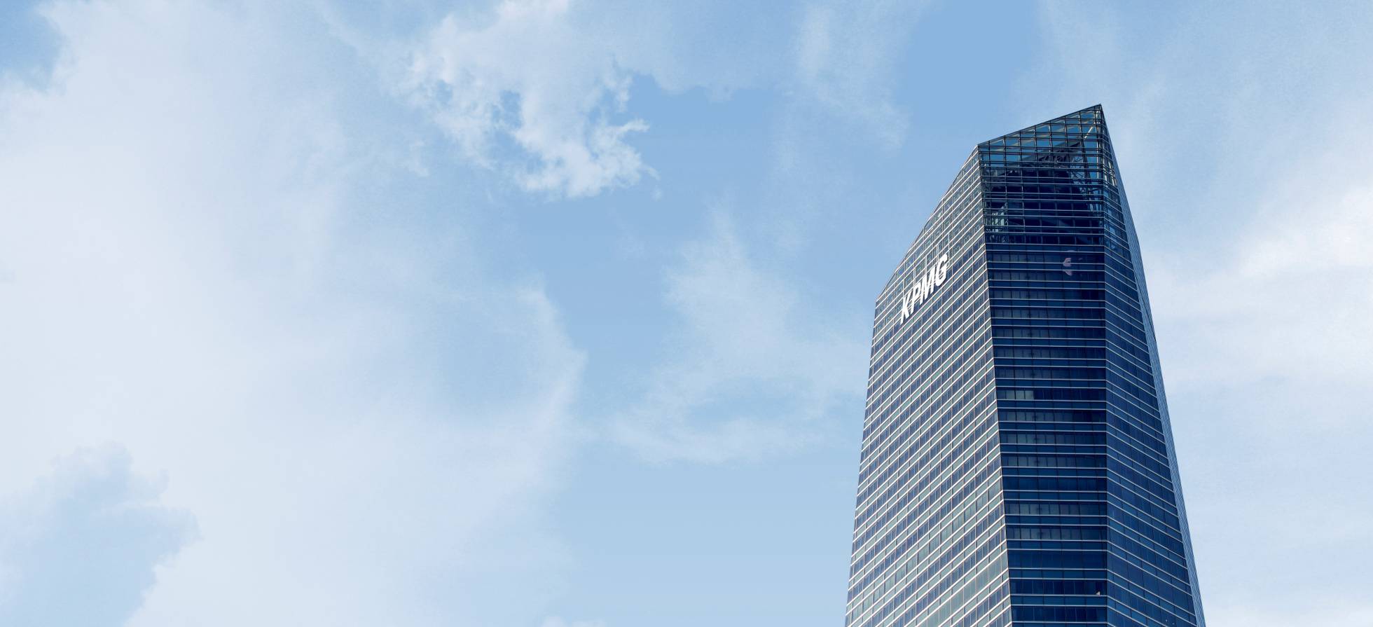 KPMG iluminará el 'skyline' de Madrid | Legal | Cinco Días