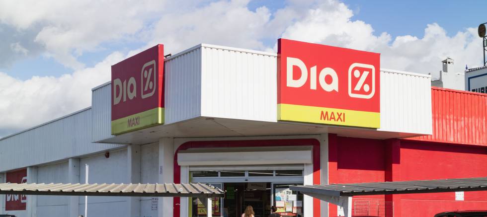 Dia propone reducir el ajuste en 300 personas desde las 2.100 iniciales ...