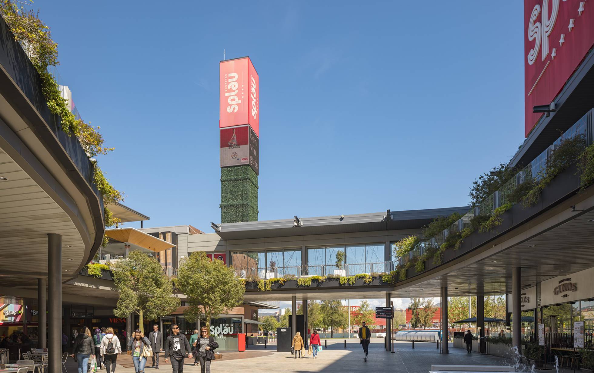 Centro comercial: La familia alemana Otto ultima la compra de Splau, la ...