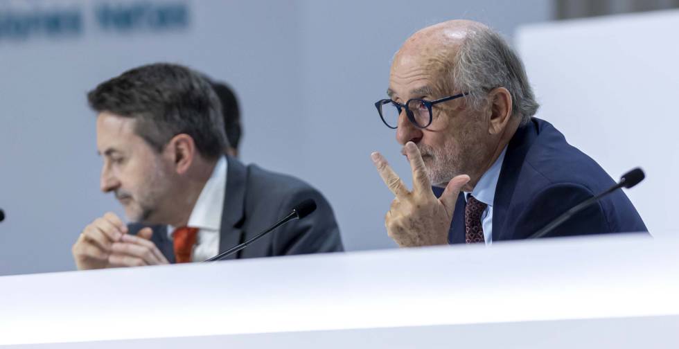 Repsol da un nuevo golpe en renovables y compra la cartera de Asterion por 580 millones ...